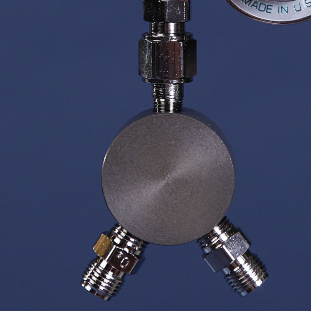 EZ-124DV Oxygen Output Splitter - E-Z Anesthesia